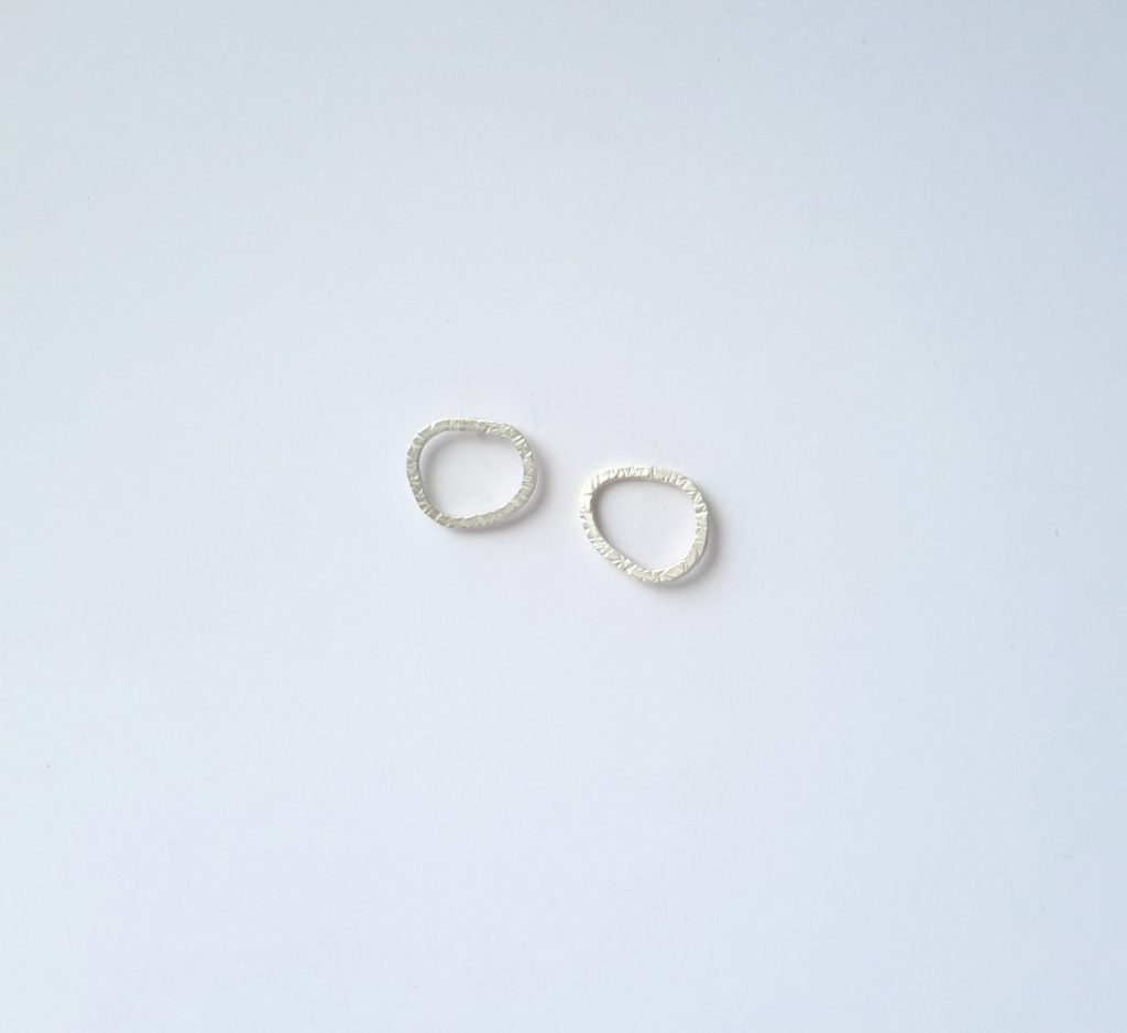 Cycle studs (large) – CGCJ – Charlotte Guidolin Contemporary Jewellery